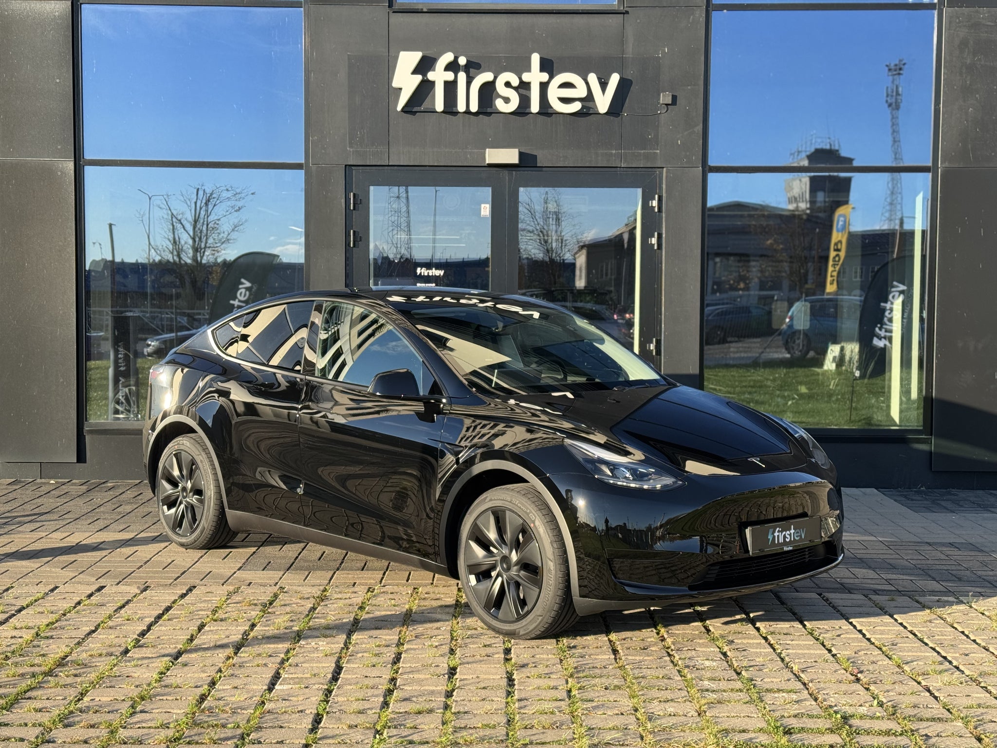 Tesla Model Y Long Range RWD 2024